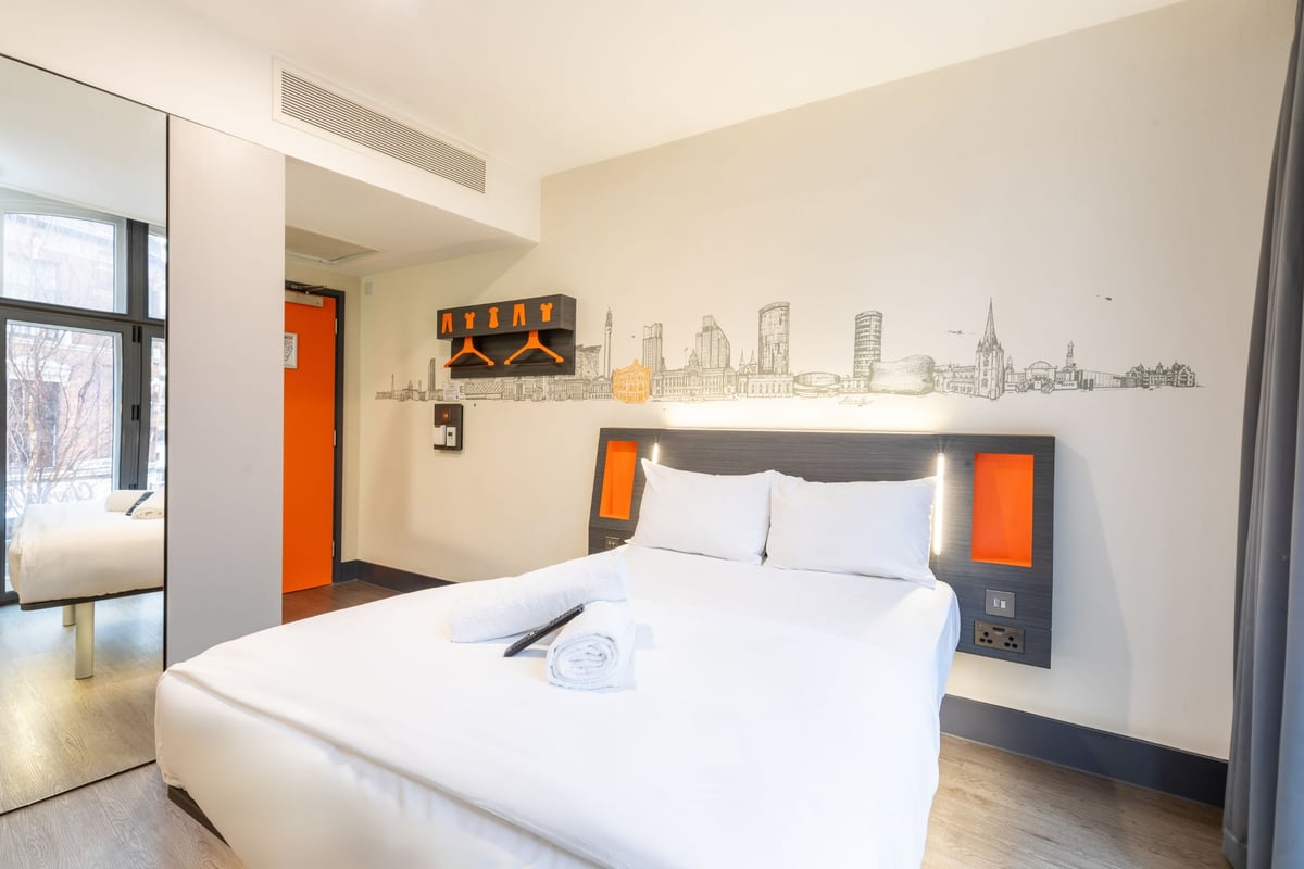 easyHotel Birmingham City Centre | Book Direct £⬇️ | easyHotel