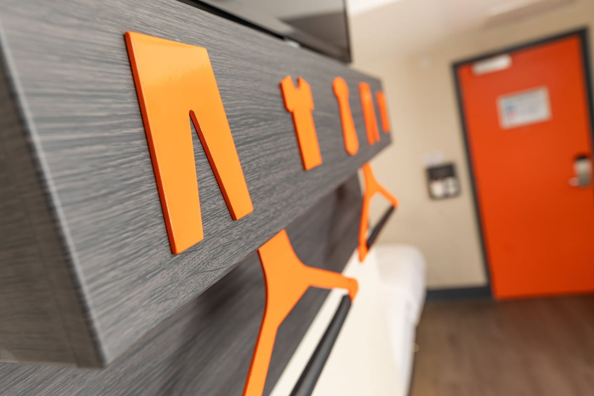 easyHotel Birmingham City Centre | Book Direct £⬇️ | easyHotel