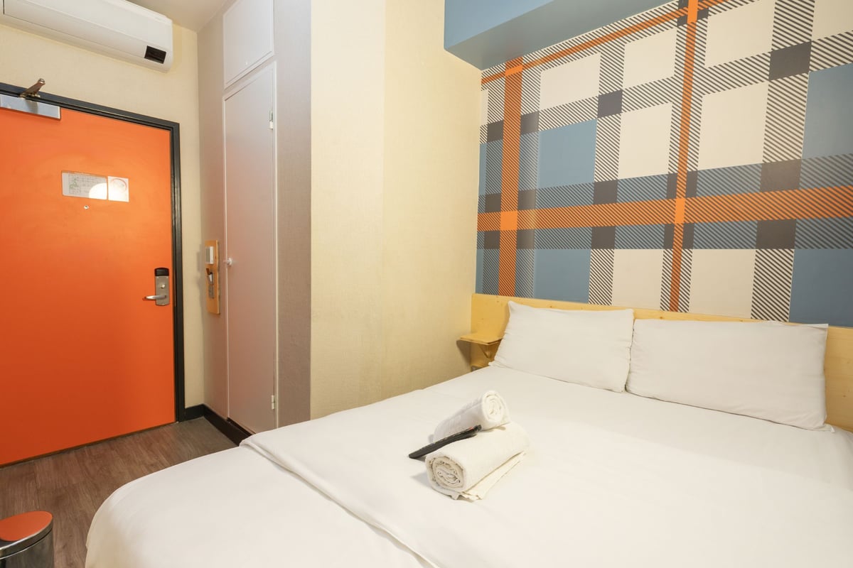 easyHotel Glasgow City Centre | Book Direct £⬇️ | easyHotel