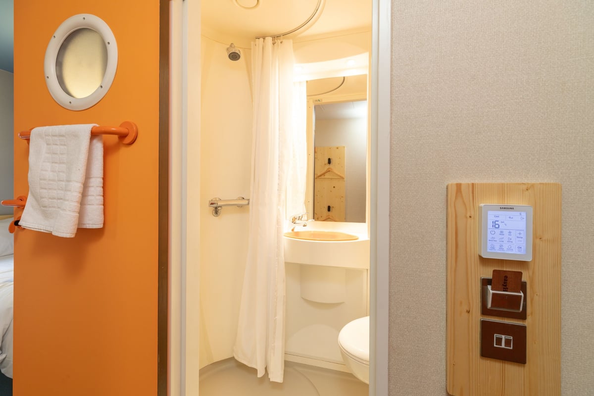 easyHotel Glasgow City Centre | Book Direct £⬇️ | easyHotel