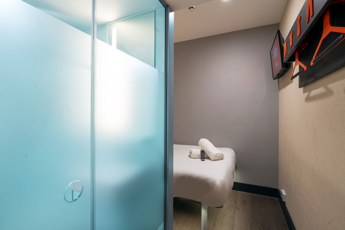 easyHotel Liverpool City Centre | Book Direct £⬇️ | easyHotel