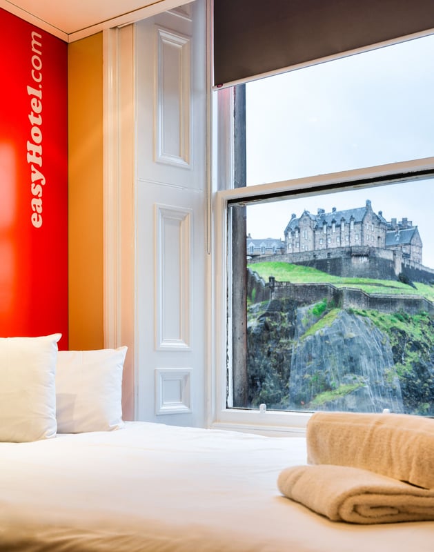 easyHotel Edinburgh | Book Direct £⬇️ | easyHotel