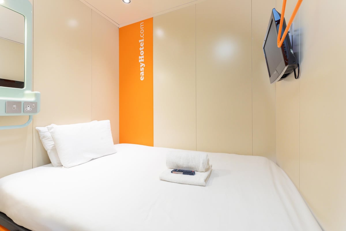 easyHotel Edinburgh | Book Direct £⬇️ | easyHotel