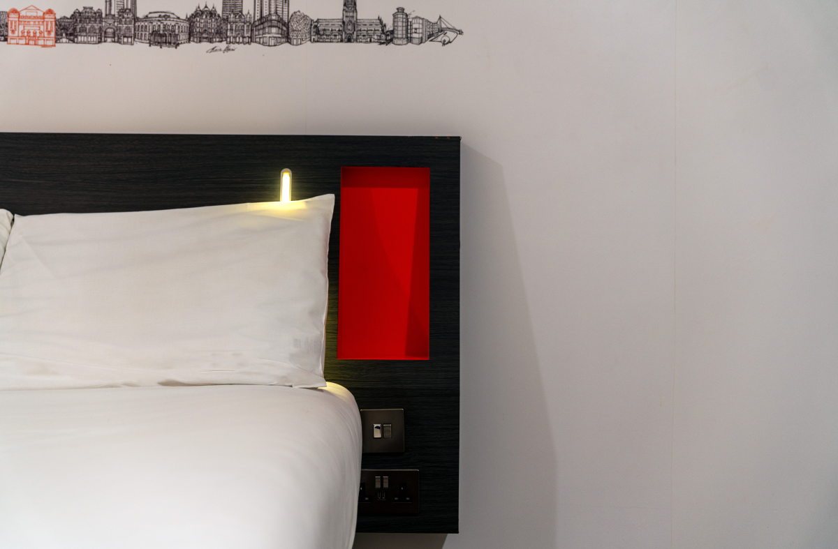 easyHotel Leeds City Centre | Book Direct £⬇️ | easyHotel