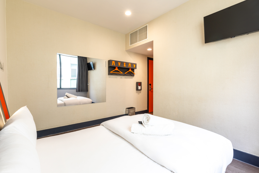 easyHotel Liverpool City Centre | Book Direct £⬇️ | easyHotel