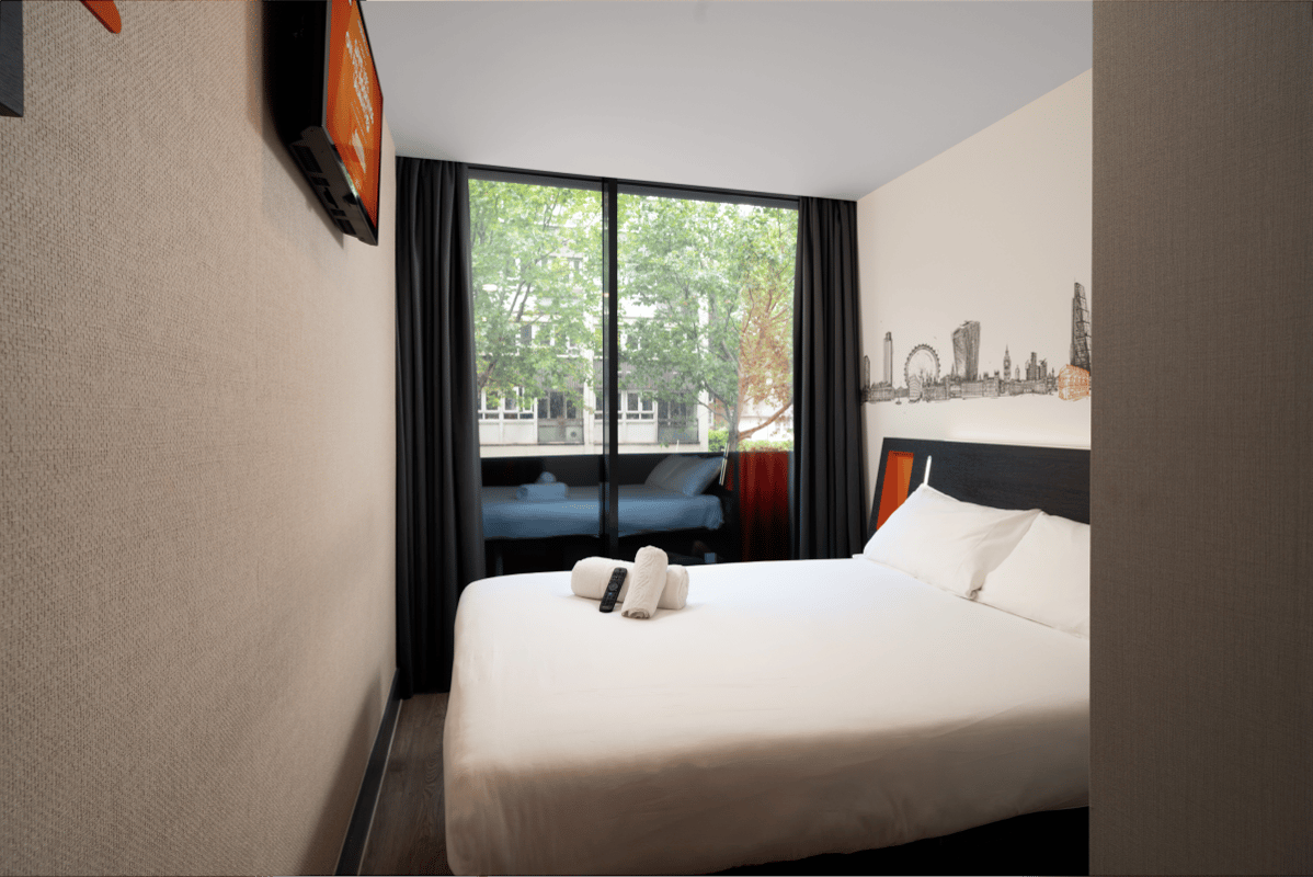 easyHotel London City Shoreditch | Book Direct £⬇️ | easyHotel