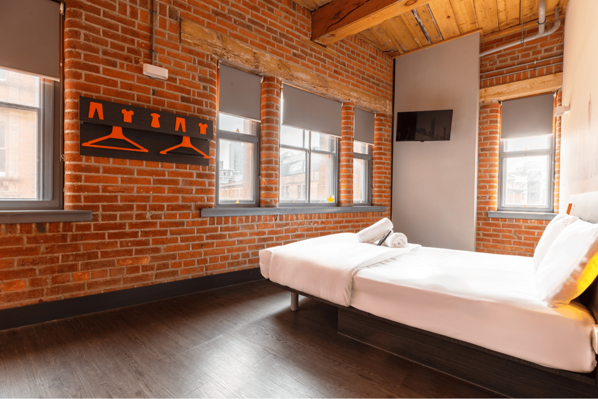easyHotel Manchester City Centre | Book Direct £⬇️ | easyHotel