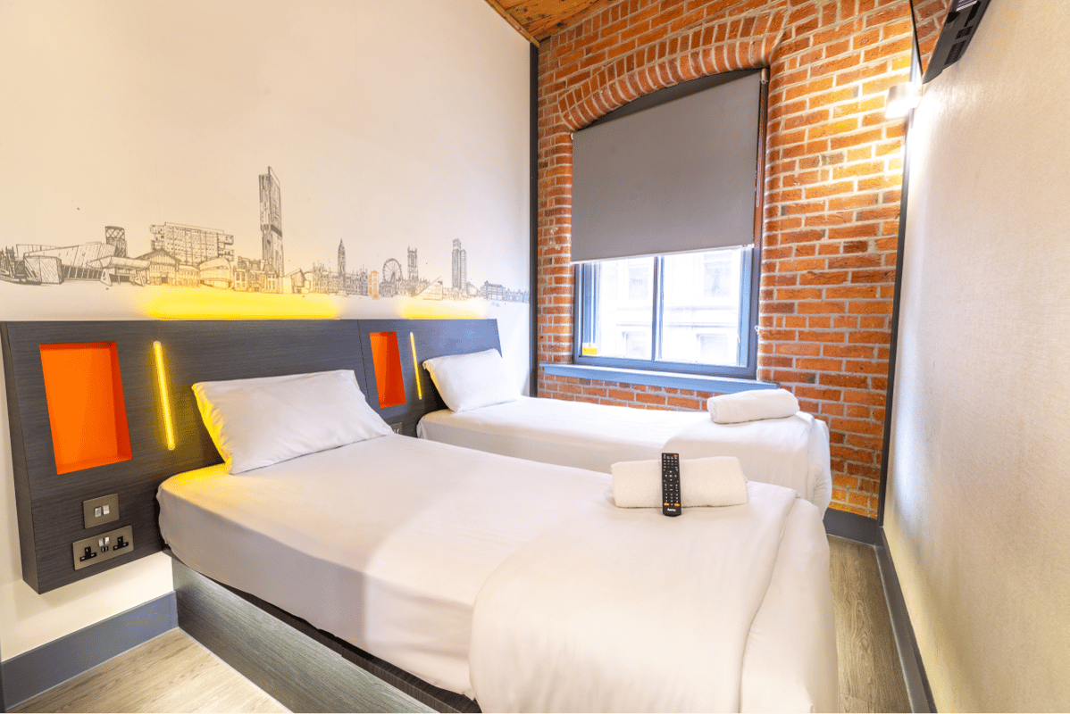 easyHotel Manchester City Centre | Book Direct £⬇️ | easyHotel