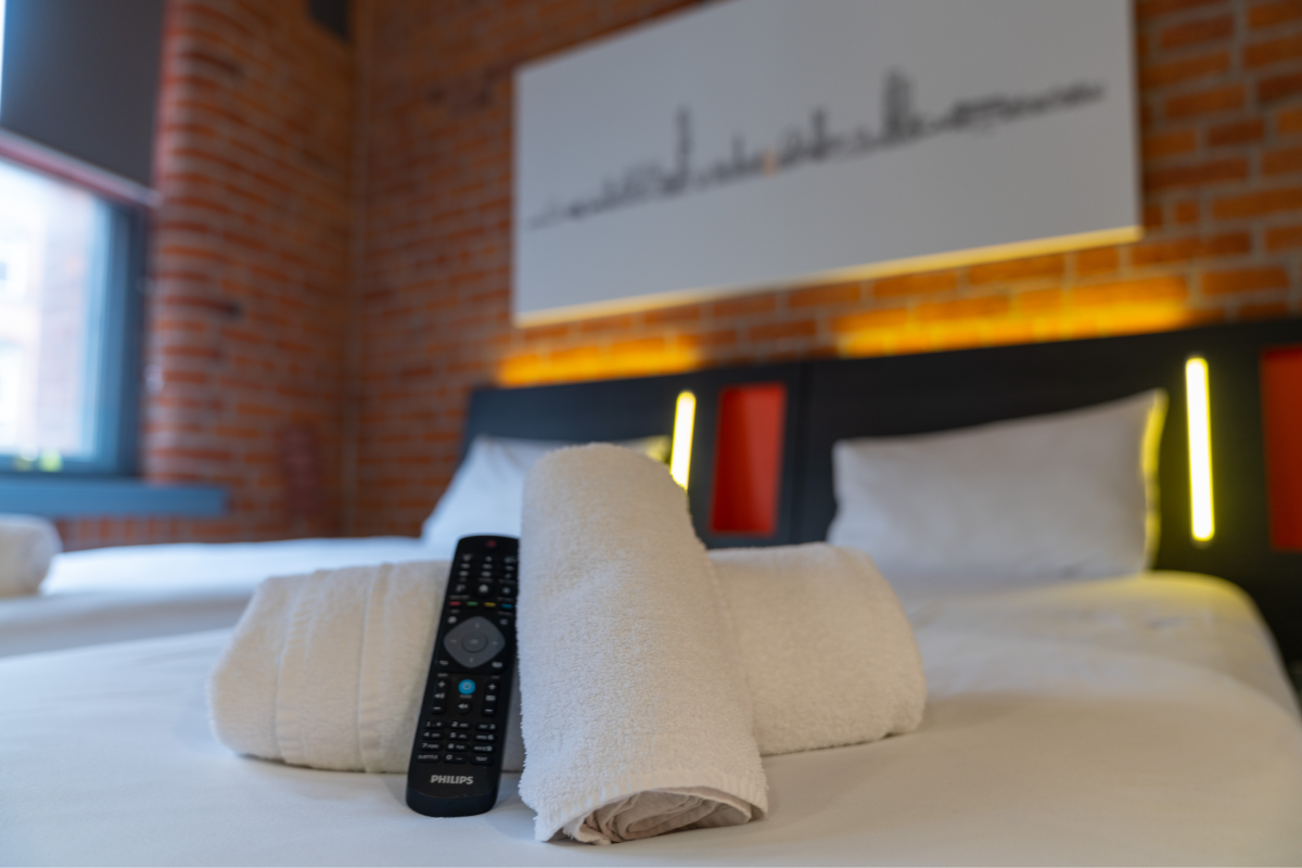 easyHotel Manchester City Centre | Book Direct £⬇️ | easyHotel