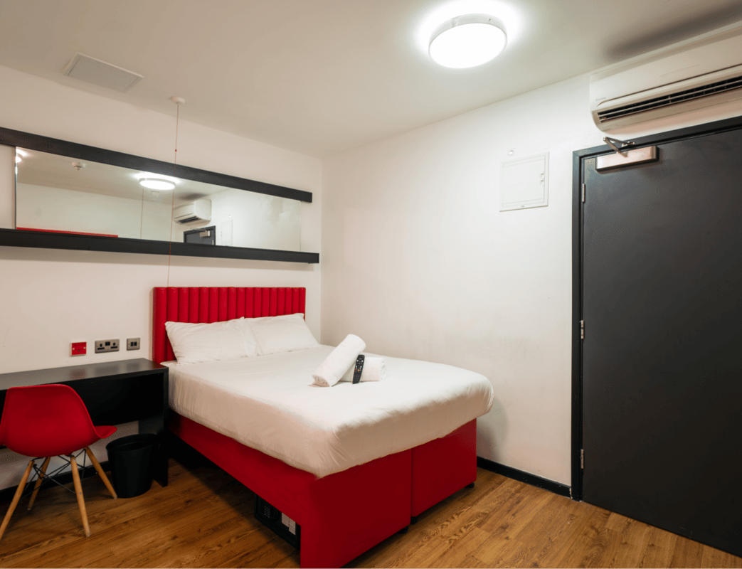 easyHotel Newcastle City Centre | Book Direct £⬇️ | easyHotel