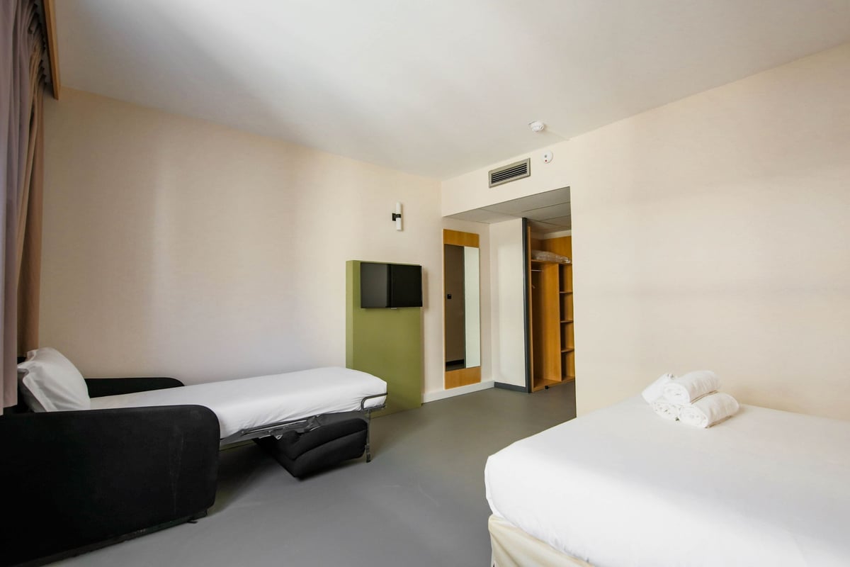 easyHotel Nice Old Town | Book Direct £⬇️ | easyHotel