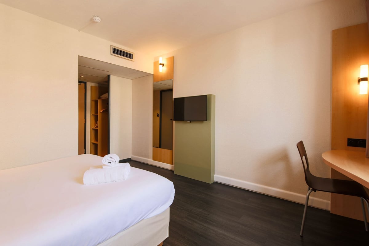easyHotel Nice Old Town | Book Direct £⬇️ | easyHotel