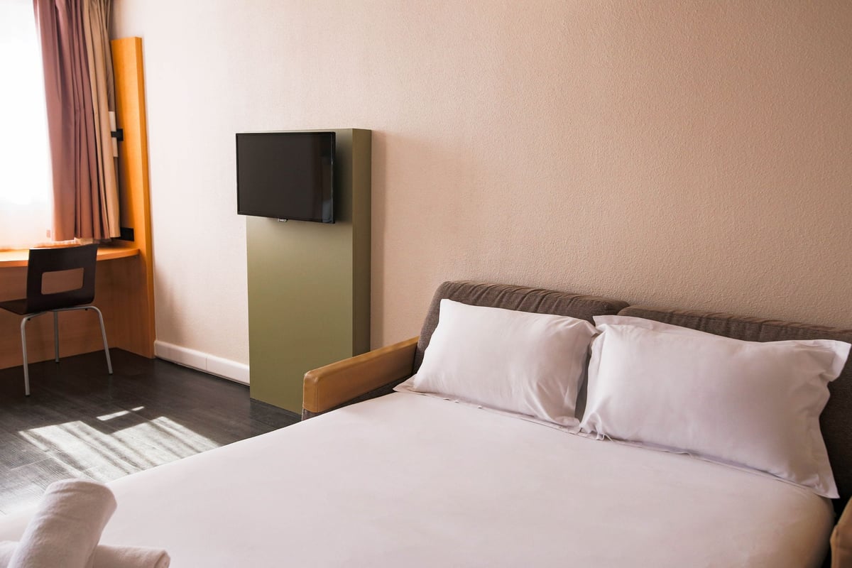 easyHotel Nice Old Town | Book Direct £⬇️ | easyHotel