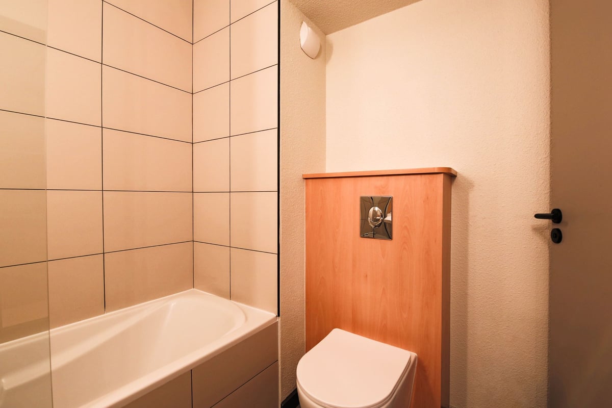 easyHotel Nice Old Town | Book Direct £⬇️ | easyHotel