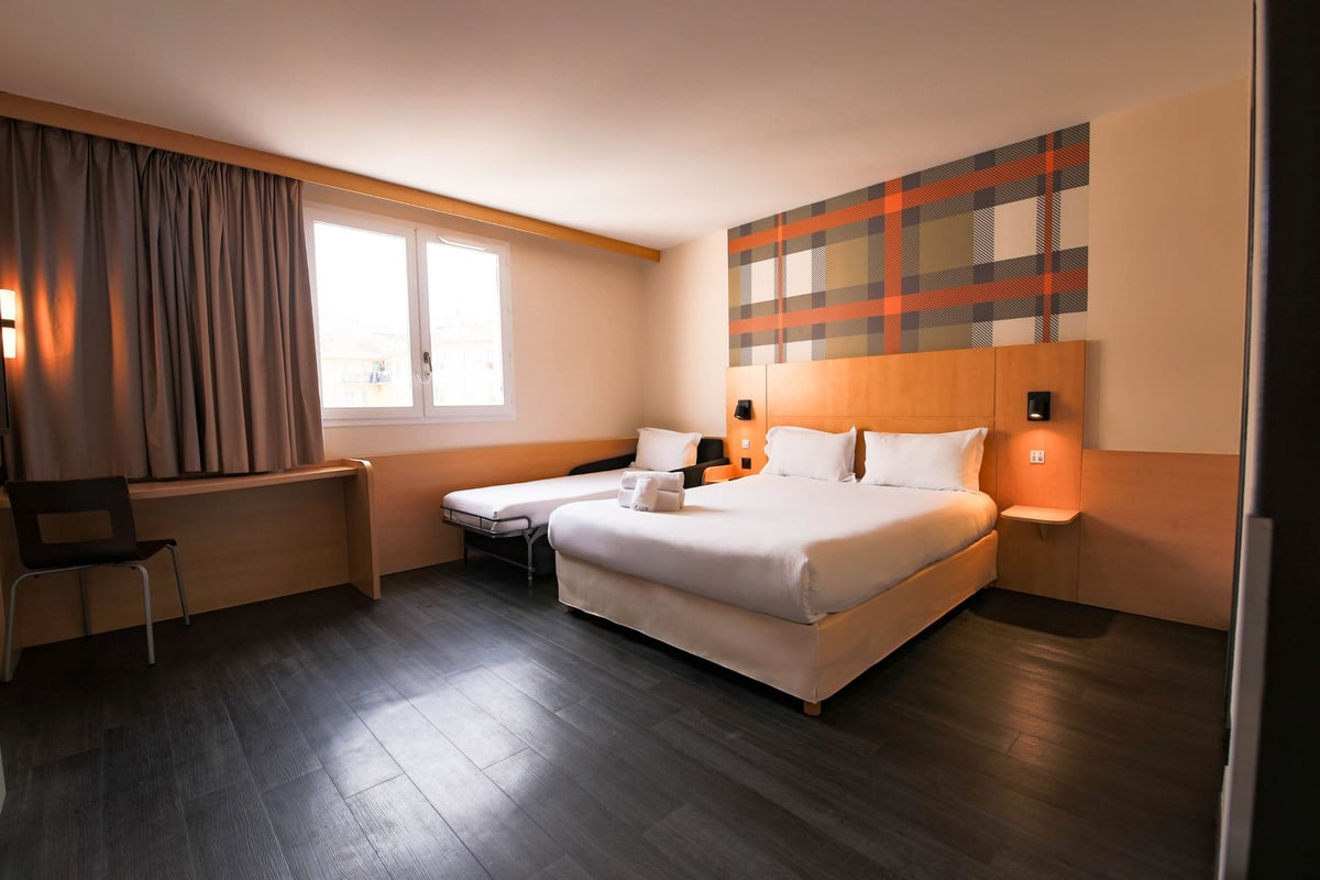 easyHotel Nice Old Town | Book Direct £⬇️ | easyHotel