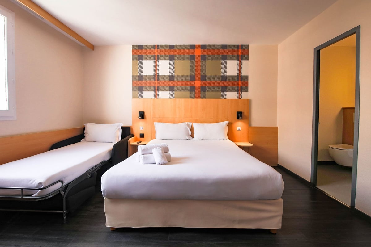 easyHotel Nice Old Town | Book Direct £⬇️ | easyHotel