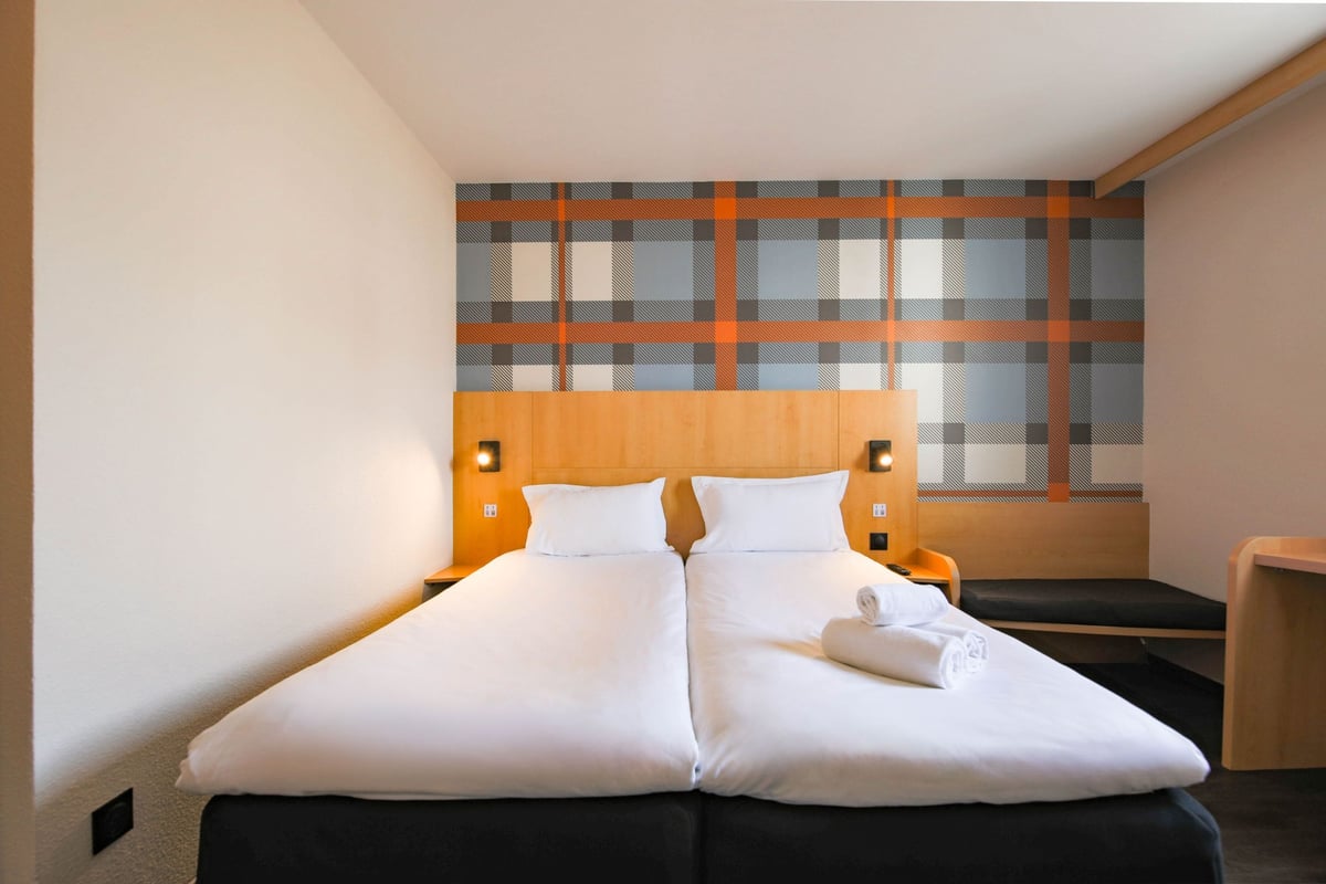 easyHotel Nice Old Town | Book Direct £⬇️ | easyHotel