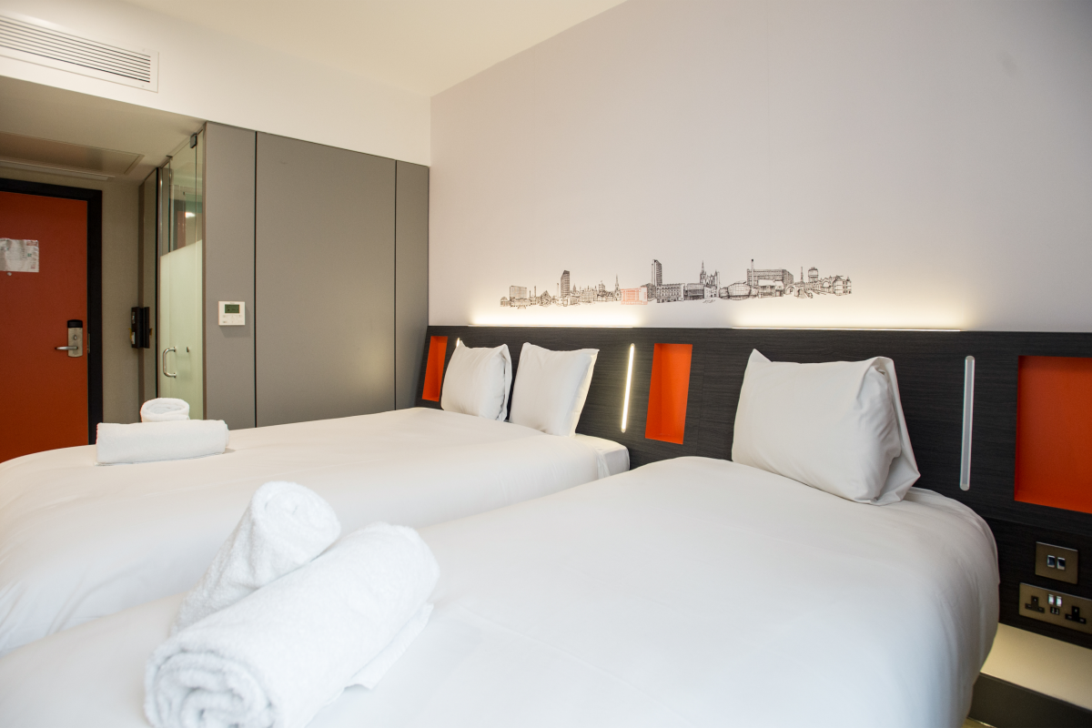 easyHotel Sheffield City Centre | Book Direct £⬇️ | easyHotel