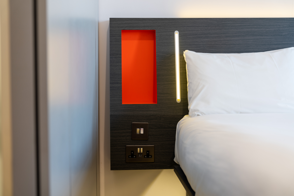 easyHotel Sheffield City Centre | Book Direct £⬇️ | easyHotel