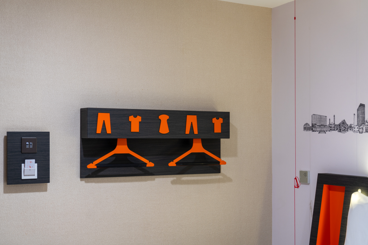 easyHotel Sheffield City Centre | Book Direct £⬇️ | easyHotel