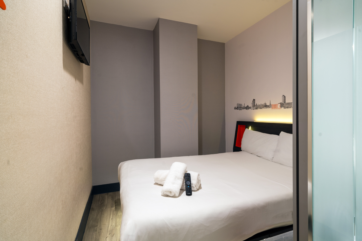 easyHotel Sheffield City Centre | Book Direct £⬇️ | easyHotel