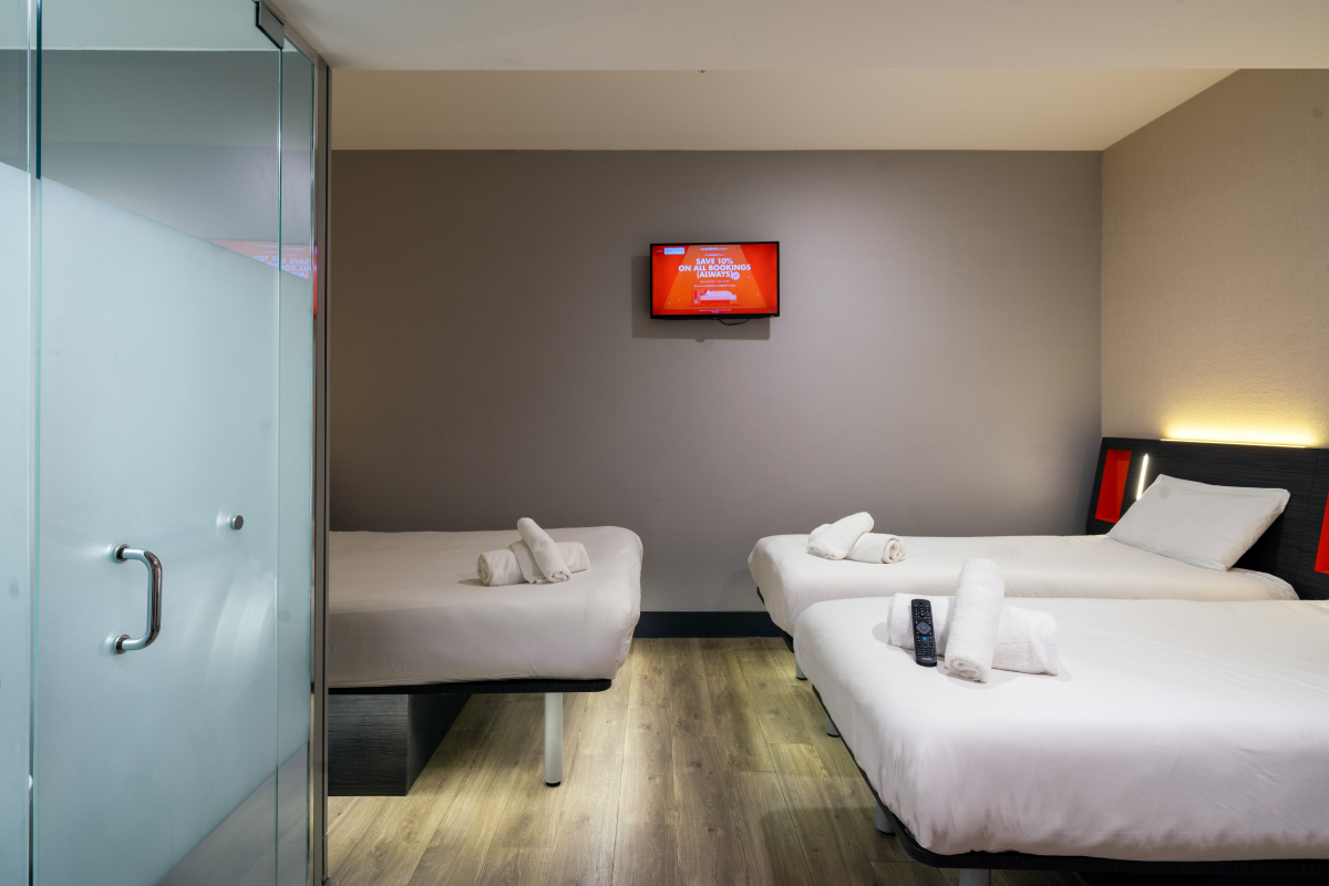 easyHotel Sheffield City Centre | Book Direct £⬇️ | easyHotel