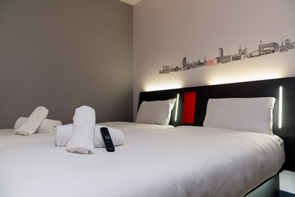 easyHotel Sheffield City Centre | Book Direct £⬇️ | easyHotel