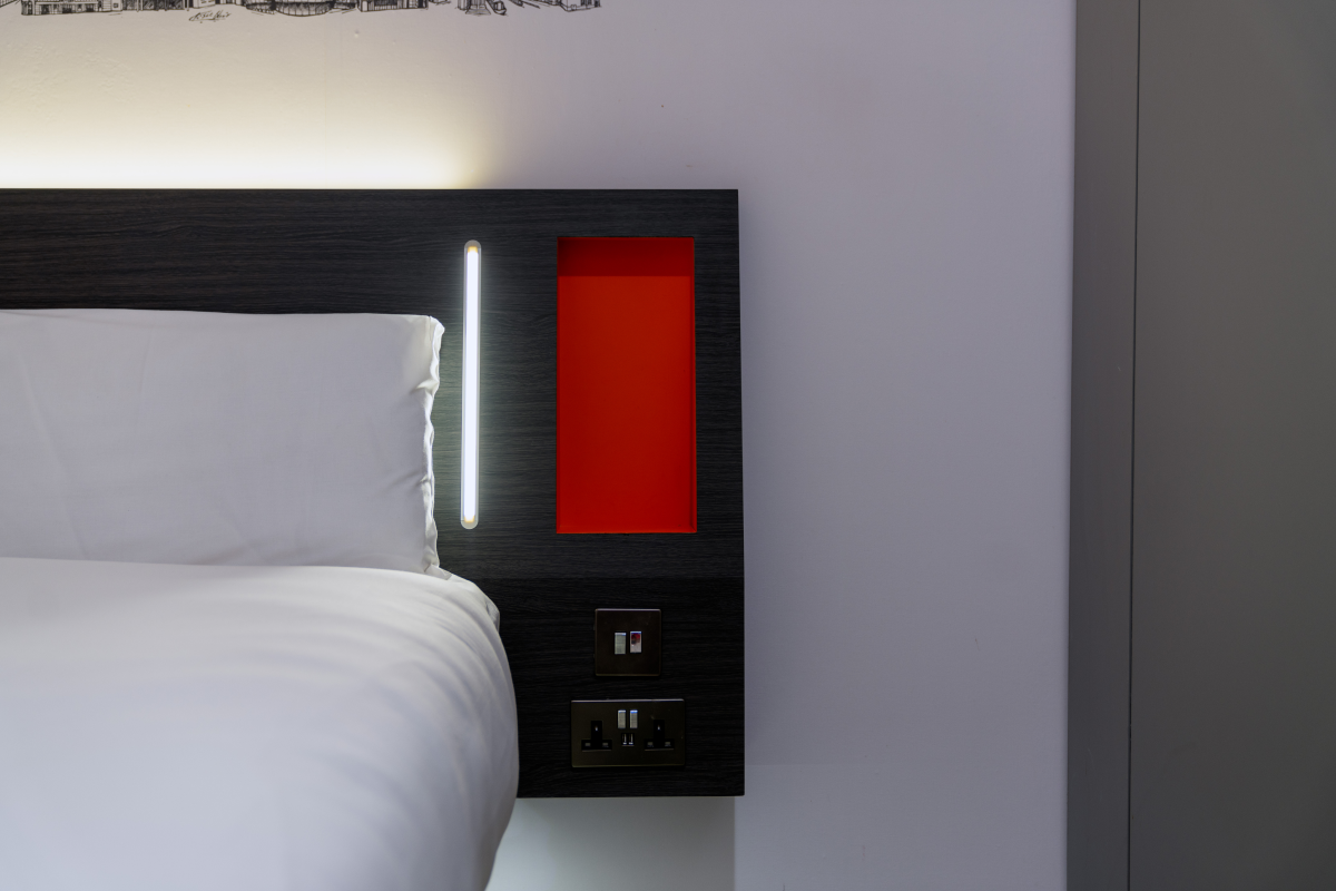 easyHotel Sheffield City Centre | Book Direct £⬇️ | easyHotel