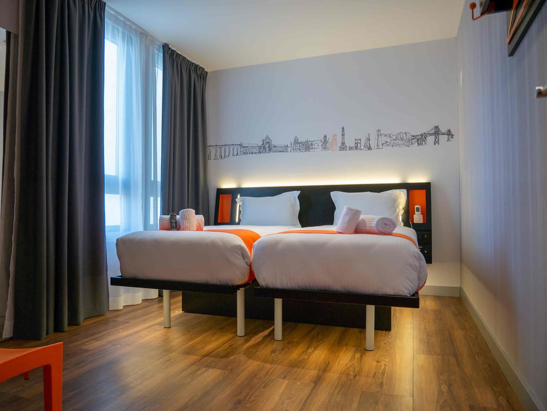 easyHotel Lisbon | Book Direct £⬇️ | easyHotel
