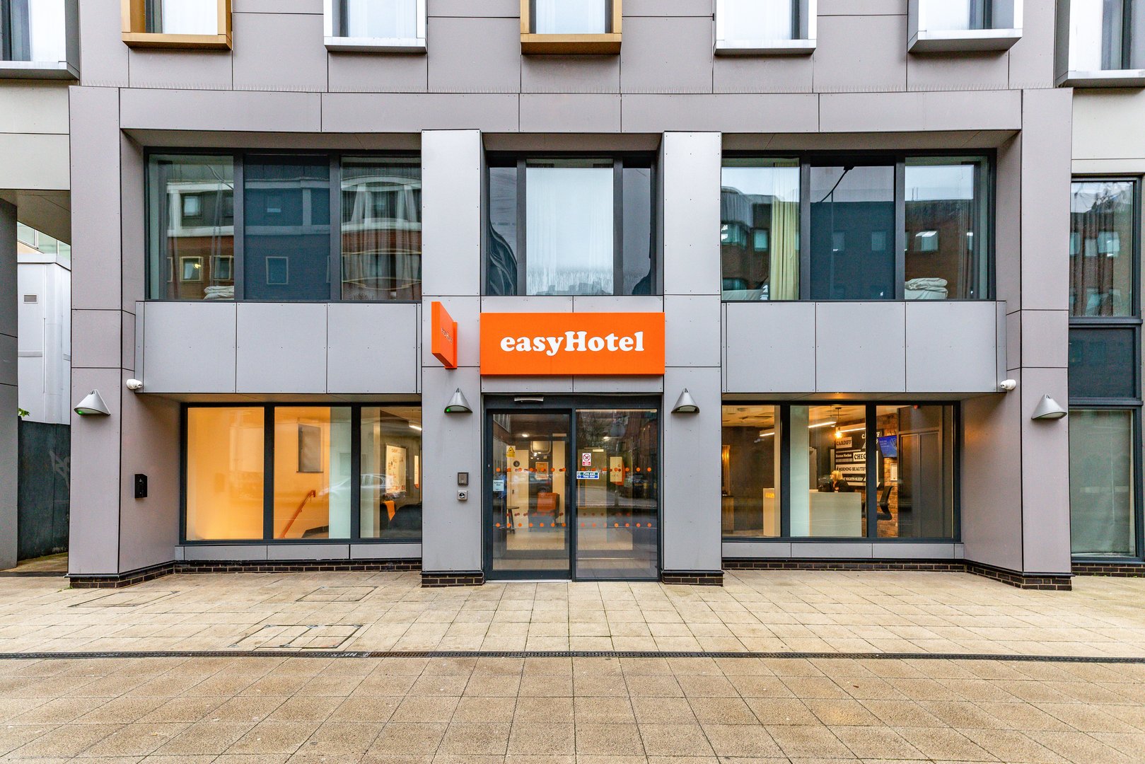 easyHotel Cardiff City Centre | Book Direct £⬇️ | easyHotel