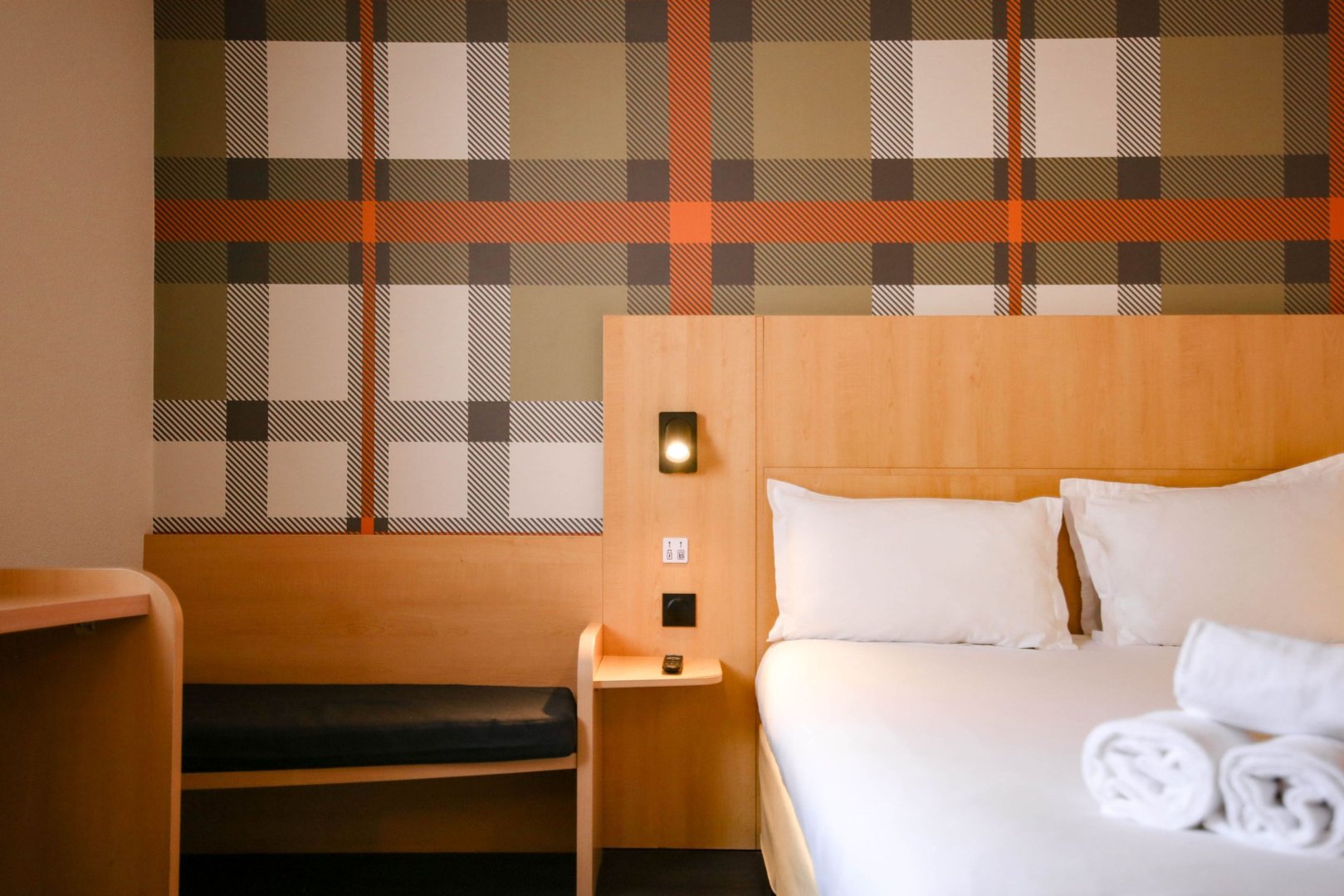 easyHotel Nice | Book Direct £⬇️ | easyHotel
